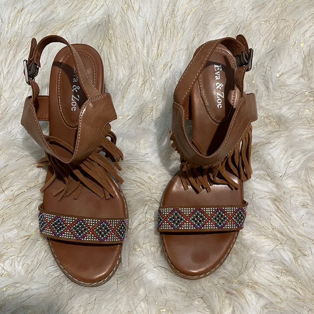 Beautiful 2” Heels With Aztec Design - Gem